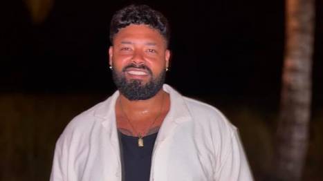 Después de años de ausencia, Michael Vega trae risas a Panamá