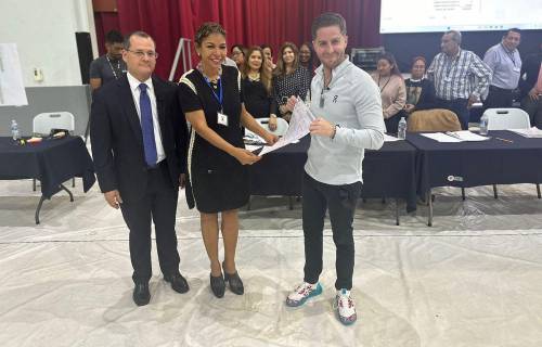 Mayer Mizrachi fue proclamado como alcalde de Panamá