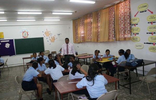 Meduca evalúa incluir dos asignaturas