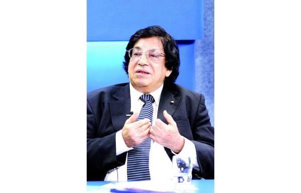 Se fue un hombre grande en el Canal