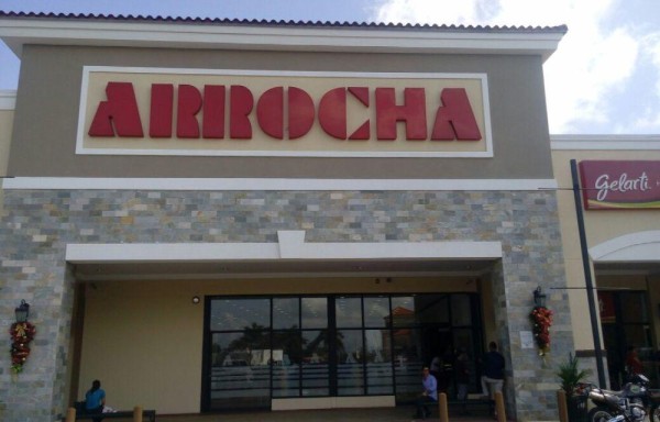 Tranzan 30 mil dólares en Farmacias Arrocha