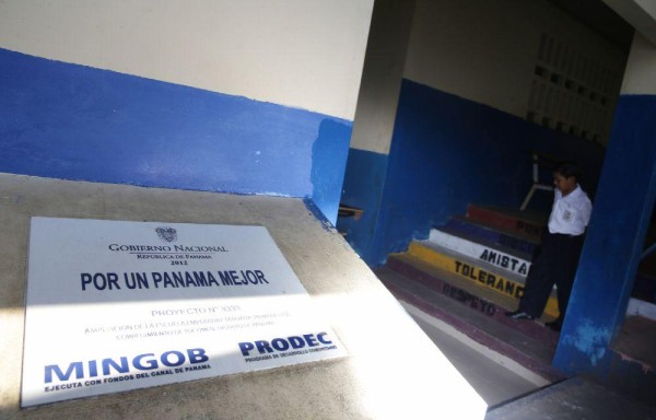 Padres dilatan las clases en la escuela Emperatriz Taboada