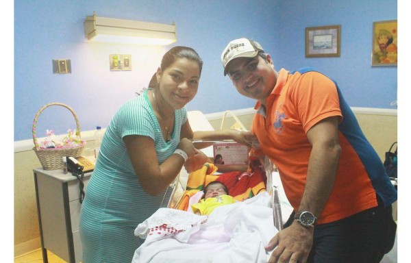 Nació la heredera de Jonathan Chávez