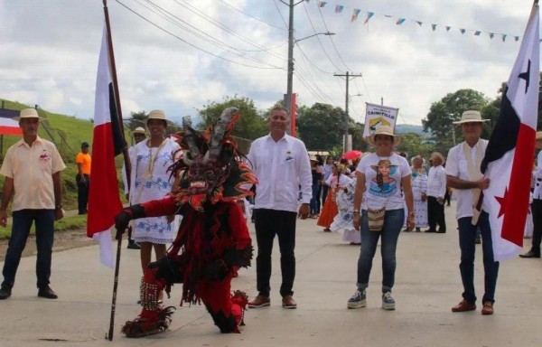 Celebración patriótica a lo grande en Nuevo Caimitillo