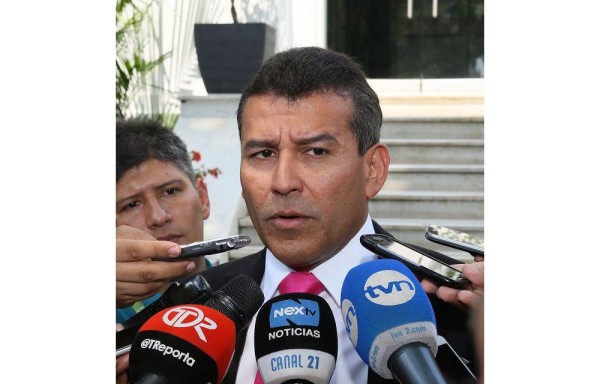 Sittón, a declarar por denuncia a Papadimitriu