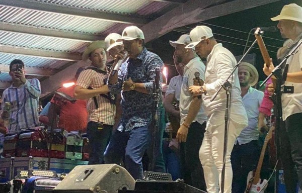 Alejandro Torres y su conjunto suspenderán sus presentaciones