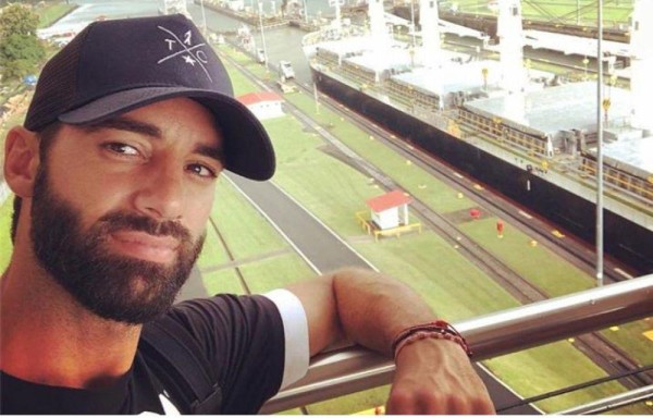 Tony Costa en la City