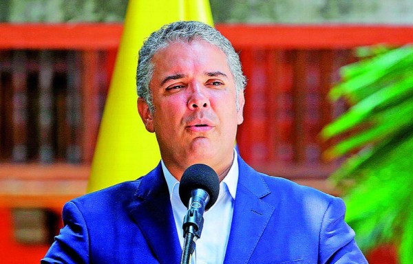 Duque insta a Panamá a resolver juntos la crisis migratoria