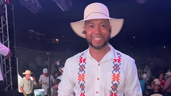Alejandro Torres lanza su bomba musical para el carnaval 2026