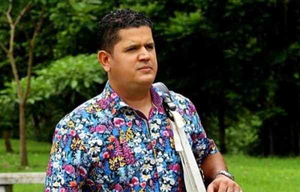 Isaac De León adelanta que viene con música nueva