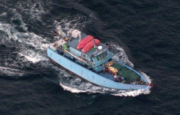 Barco colombiano en pesca ilegal