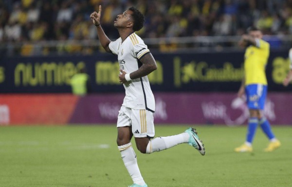Rodrygo coloca líder al Real Madrid
